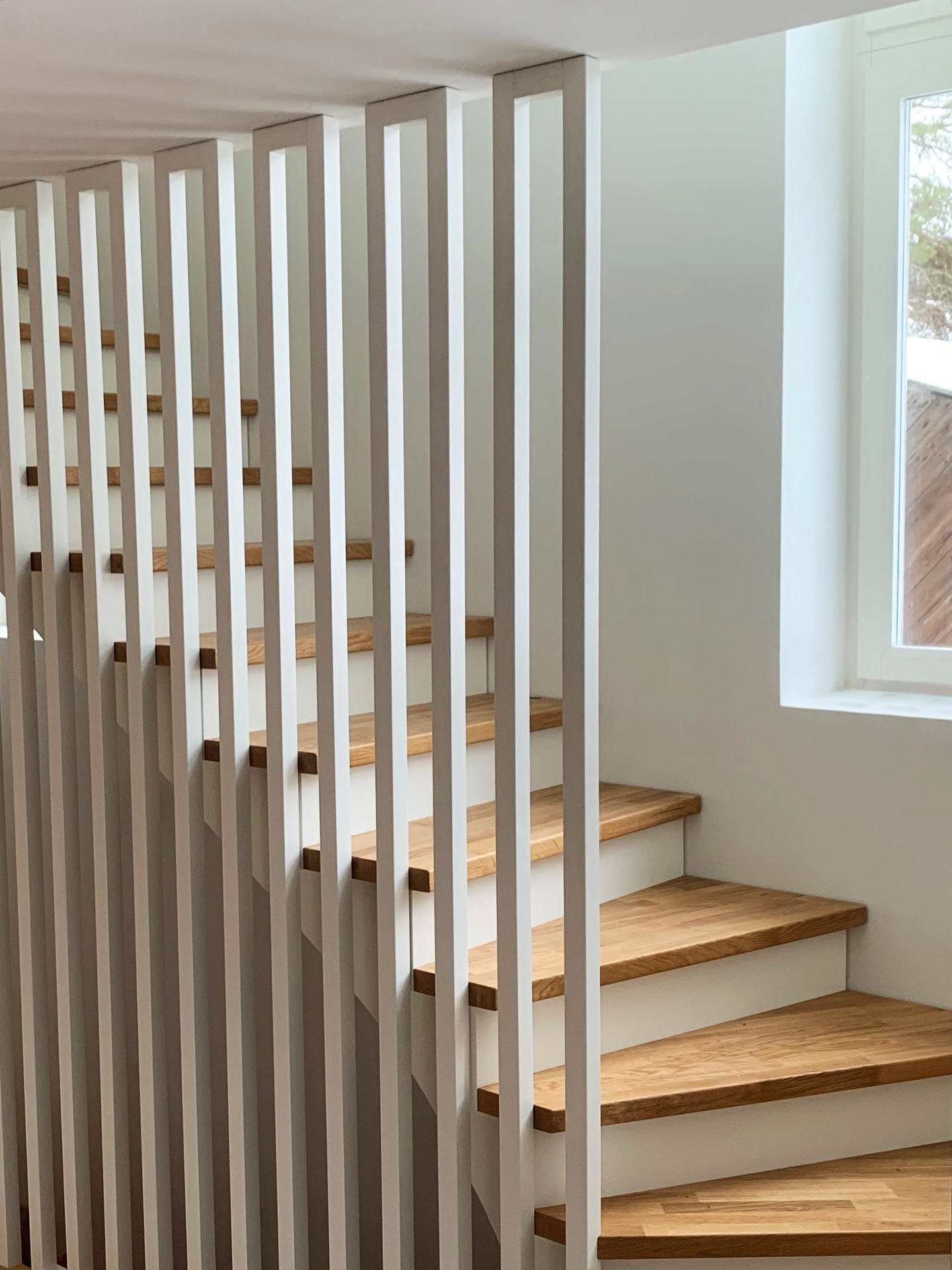 Choosing stair materials: which wood is the best choice? - STAIR24